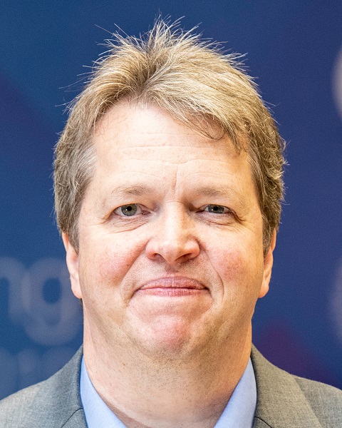 NIGEL SHORT / World Chess - Official FIDE Online Chess Gaming Platform
